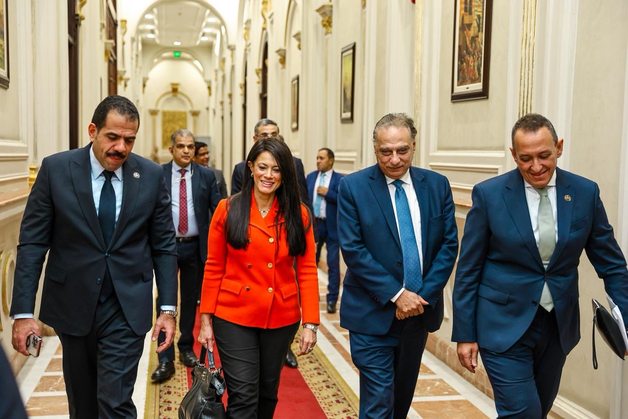 Ministry of International Cooperation - During a meeting with members ...